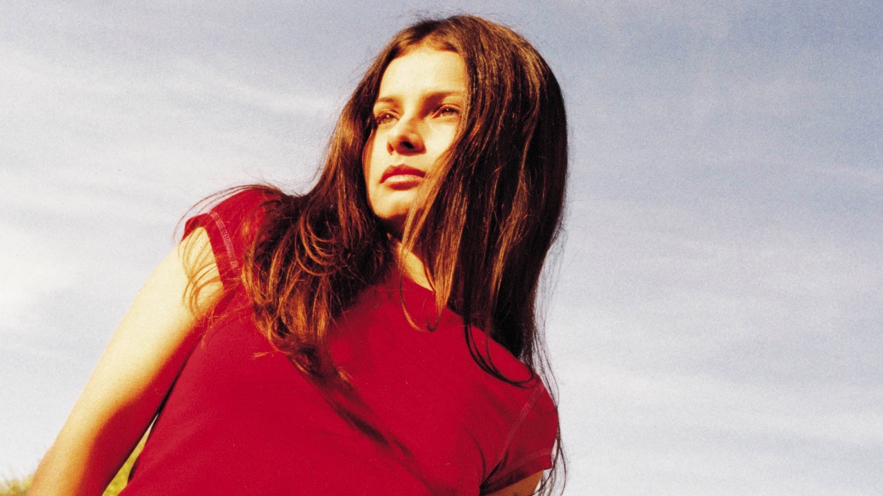 Among my swan – Ecouter Hope Sandoval | L'Aventurière masquée